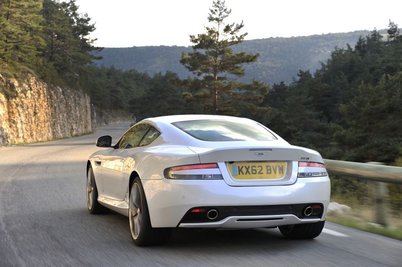 Aston Martin DB9 technical specifications and fuel economy